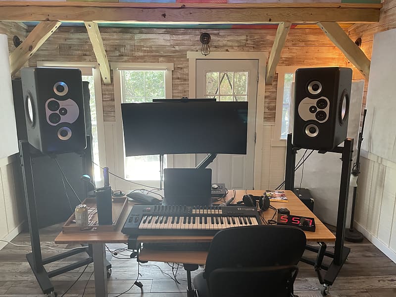 Barefoot Sound MM12 pair (STANDS INCLUDED) | Reverb