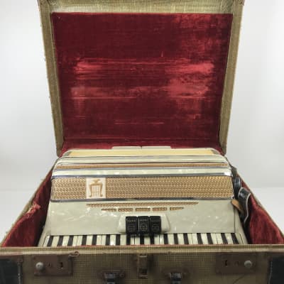 1959 De La Rosa Electric Acoustic Accordion White Pearloid | Reverb