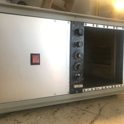Neve 1066 preamp/equalizer— including 5 unit rack. | Reverb