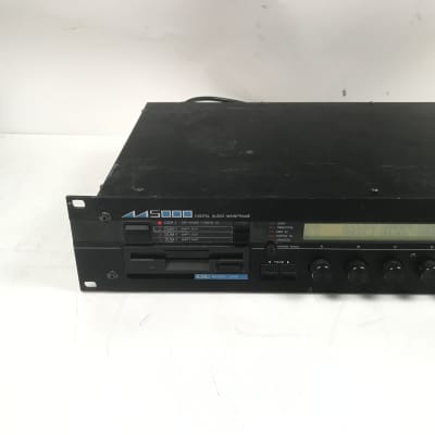 TC Electronic M5000 Digital Multi-Effects Unit | Reverb