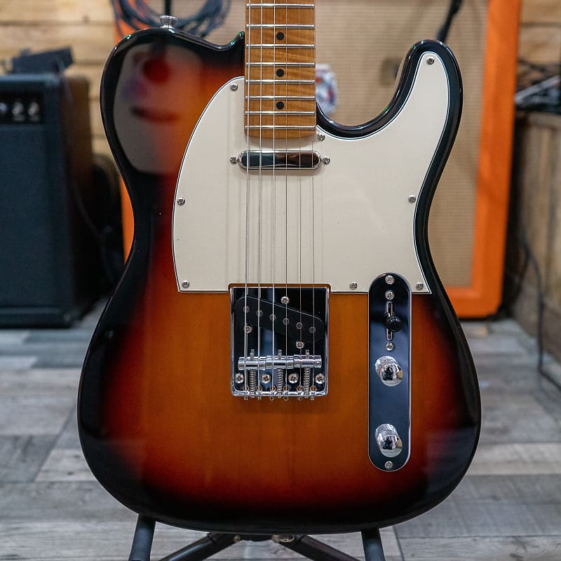 Jet Guitars JT300 Electric Guitar in Sunburst | Reverb