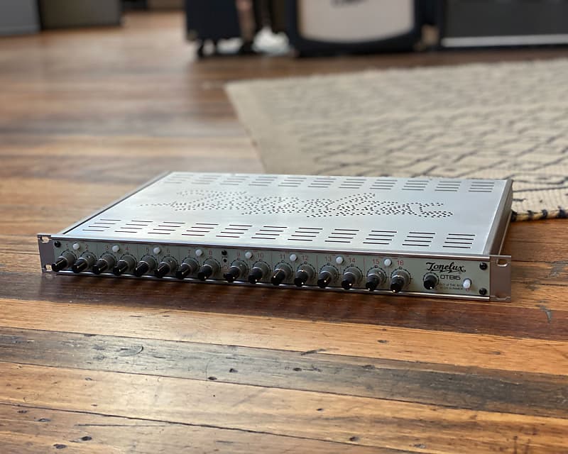 Tonelux OTB-16 Summing Mixer | Reverb Australia