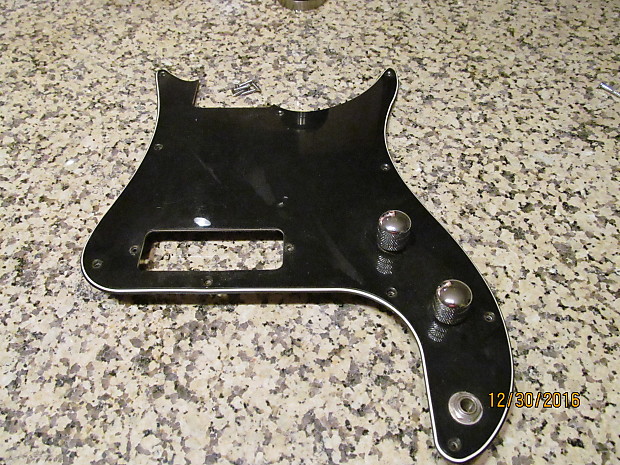 Peavey Patriot Pickguard 80s Black USA 3 ply w/pots | Reverb