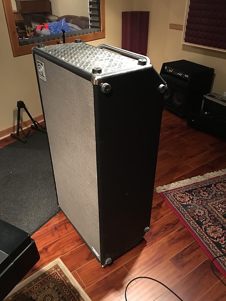 Ampeg SVT-810E | Reverb