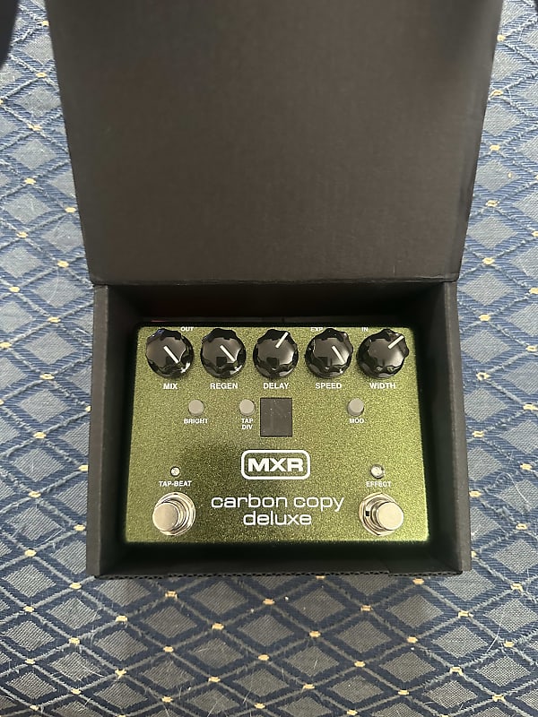 MXR M292 Carbon Copy Deluxe Analog Delay 2017 - Present - | Reverb