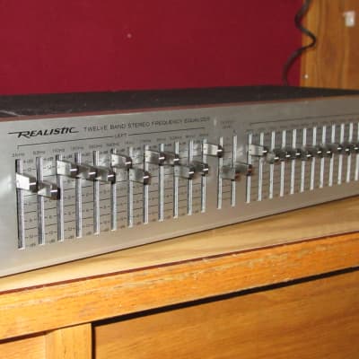 Realistic 31-2010 12 Band Stereo Frequency Equalizer - w Deck | Reverb