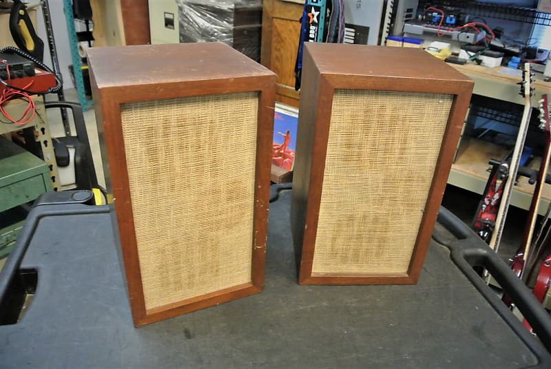 KLH Model 15 speaker set. Classic 70's sound. Clear 70's | Reverb
