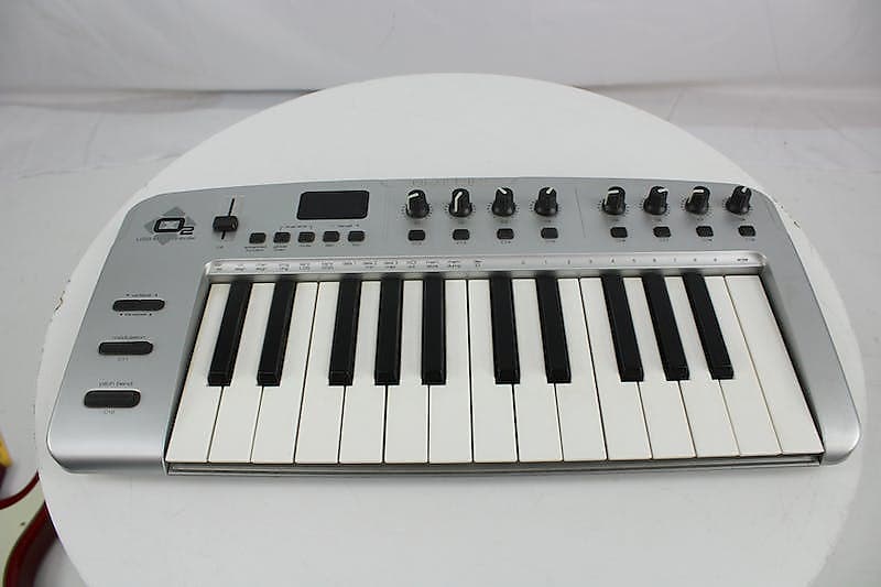 Used M-Audio 02 MIDI CONTROLLER Controllers 25-Key | Reverb