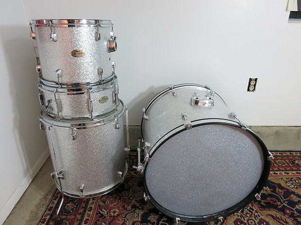 Pearl Forum Series 2010 Silver Metallic 4 Piece Drum Set No | Reverb