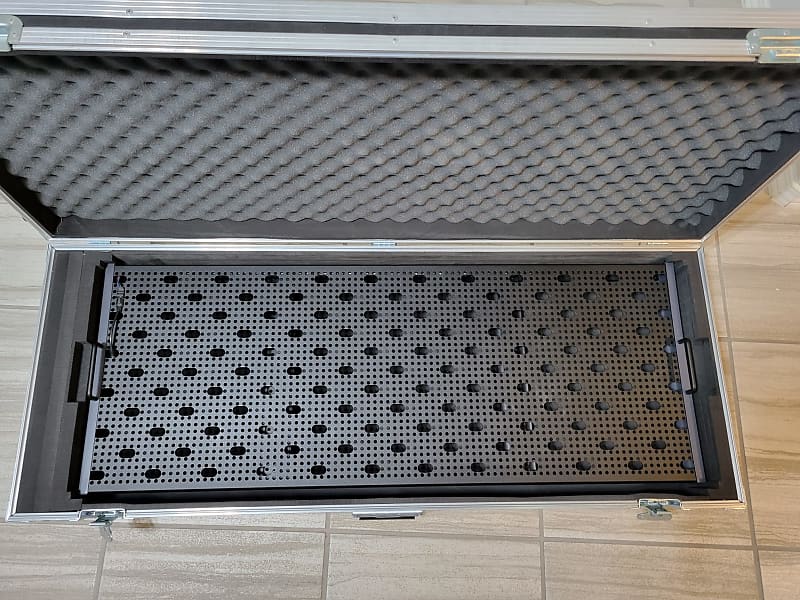 Temple Audio TRIO 43 Templeboard with Flight Case - Gunmetal | Reverb