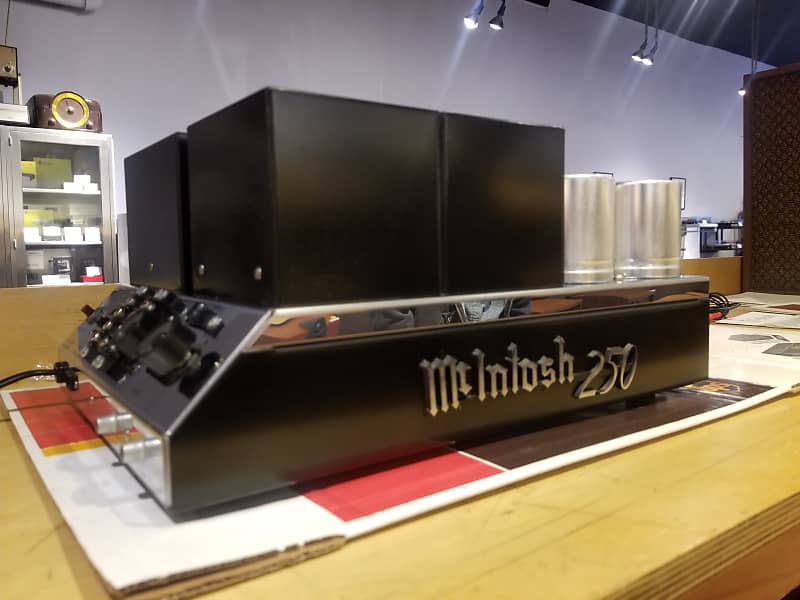 McIntosh MC250 Solid State Amplifier w/ Box & Manual - Very | Reverb