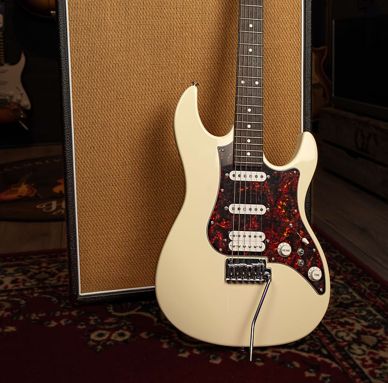 FGN Expert Odyssey 2022 - Antique White | Reverb