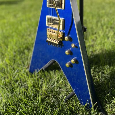 Jackson Round Horn V | Reverb