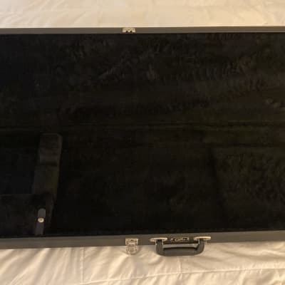 G&L-branded G&G Deluxe Tolex Hardshell Case for Bass [USA] | Reverb