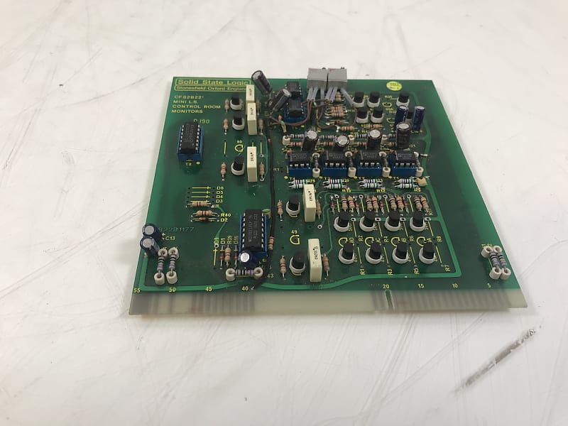 Solid State Logic CF82B22 Control Room Monitors | Reverb Canada