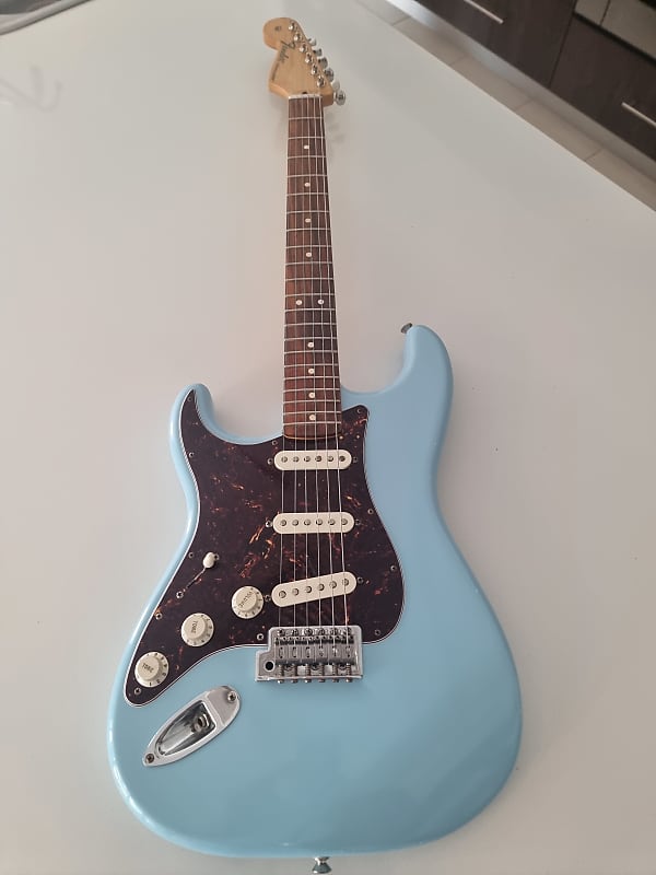 Fender Standard Stratocaster Left-Handed with Rosewood | Reverb