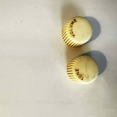 Harmony vintage Cupcake Knobs 1950's - cream | Reverb