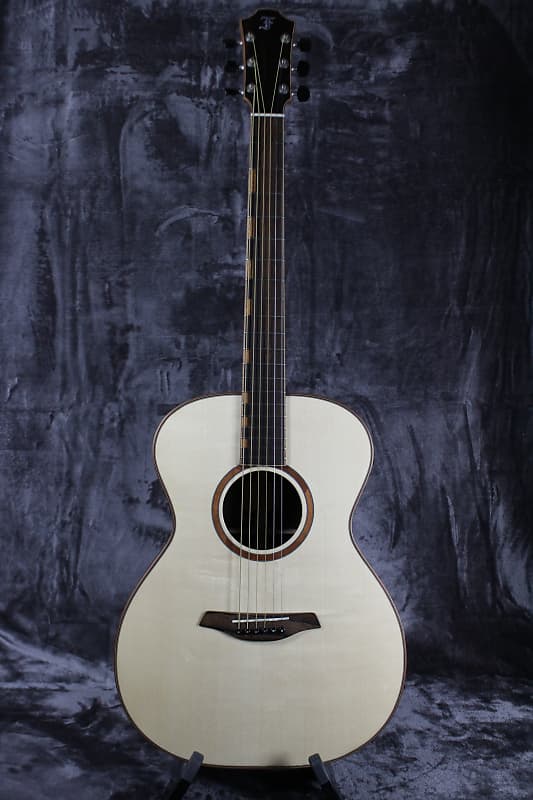 2023 Furch Red Pure OM-LR | Reverb