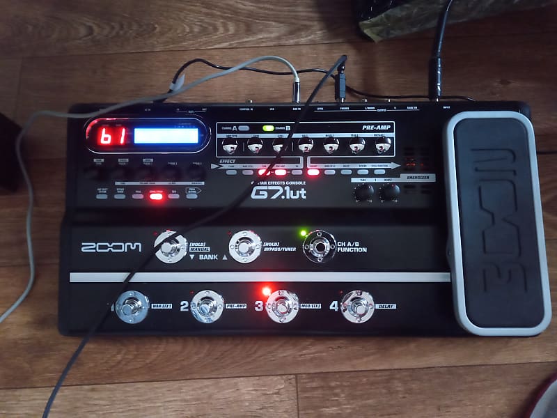 Zoom G7.1ut multi effects unit | Reverb