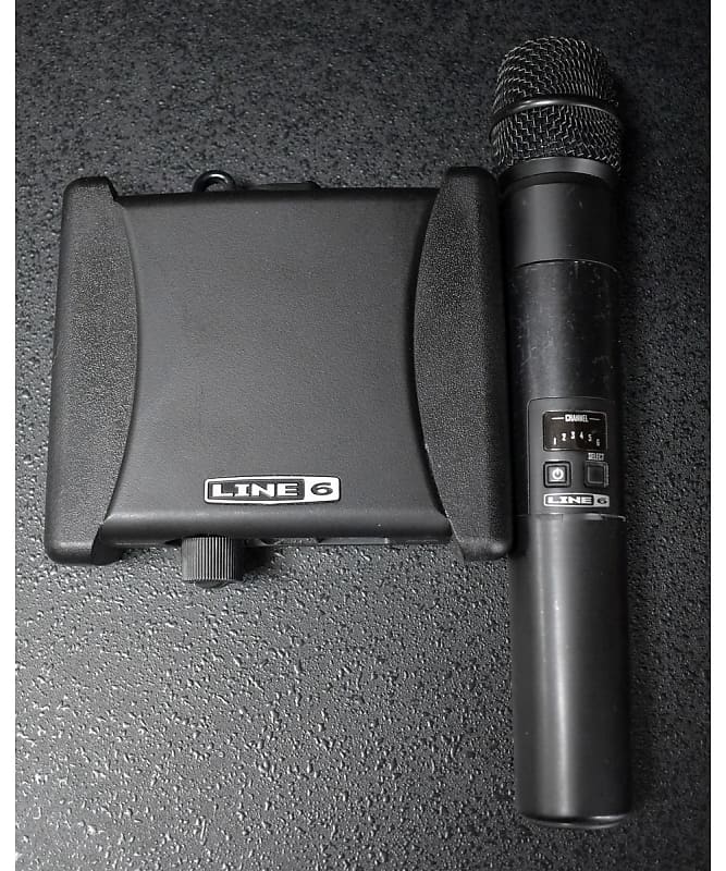 Line 6 XD-V35 Handheld Wireless Mic System | Reverb