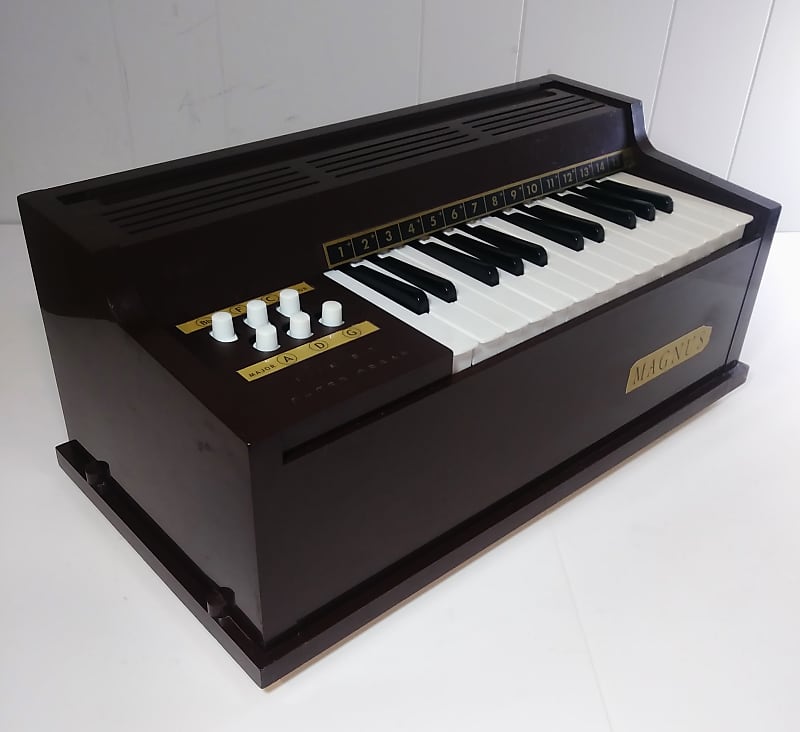 Magnus Model 300 Chord Organ 60's | Reverb
