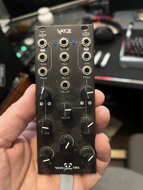 Patching Panda Hatz V1 - Black | Reverb