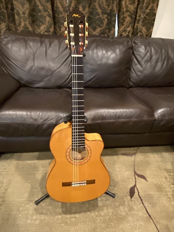Manuel Rodriguez Flamenco B Cutaway Guitar | Reverb