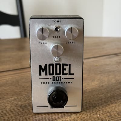 ToneMob Model 001 - Silver | Reverb