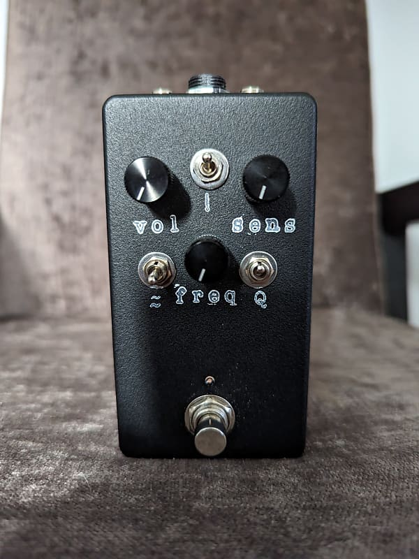 Discordance Electric Rattle Bird Dirty Crow | Reverb