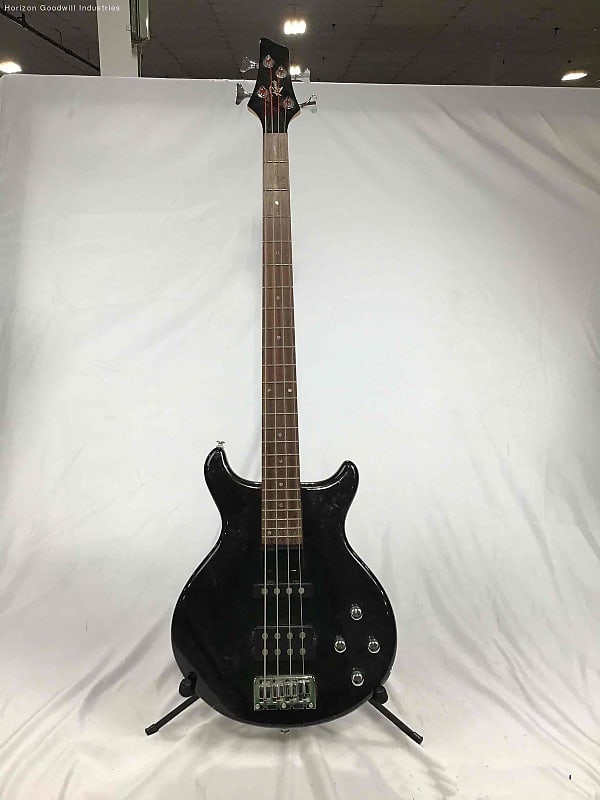 Rare Rogue Bass Guitar with Gig Bag - 24 Frets - Made in | Reverb