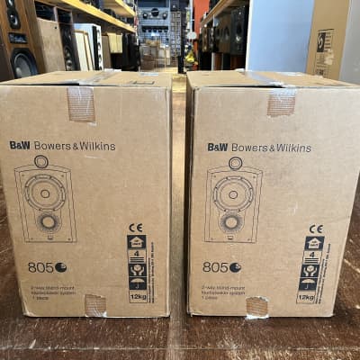 B&W 805s Bookshelf Speakers & Nautilus FS-N805 Stands - Black | Reverb