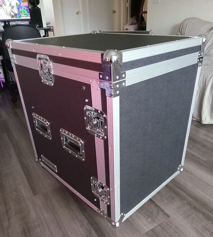 Sound Town 12U Rack Road Case with 11U Slant Mixer Top | Reverb