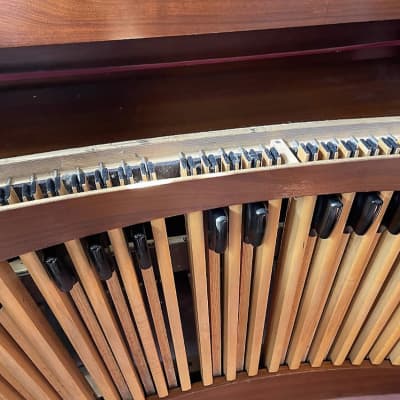 Organ with 32-Note Concave Pedalboard & Bench! | Reverb