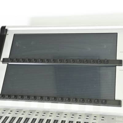 Soundcraft Vi1 32-Channel Digital Mixing Console with Road | Reverb