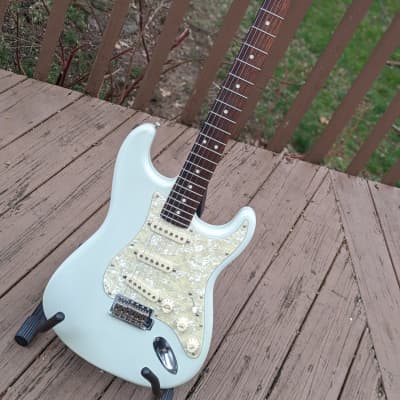 Fender Deluxe Roadhouse Stratocaster Metallic Ice Blue 2018 | Reverb