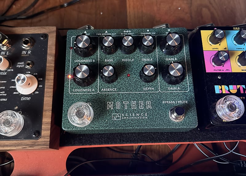 Science Amplification Mother Preamp 2024 - Hammer Green | Reverb