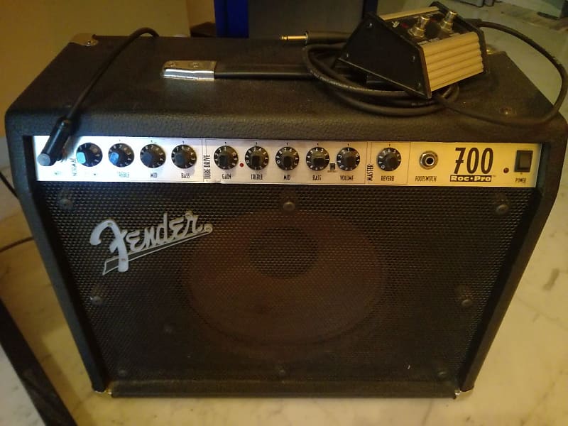 Fender 700 Roc-Pro 90s | Reverb