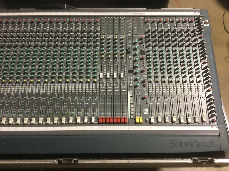Soundcraft K3 32x8x2 Mixing Desk with road case | Reverb