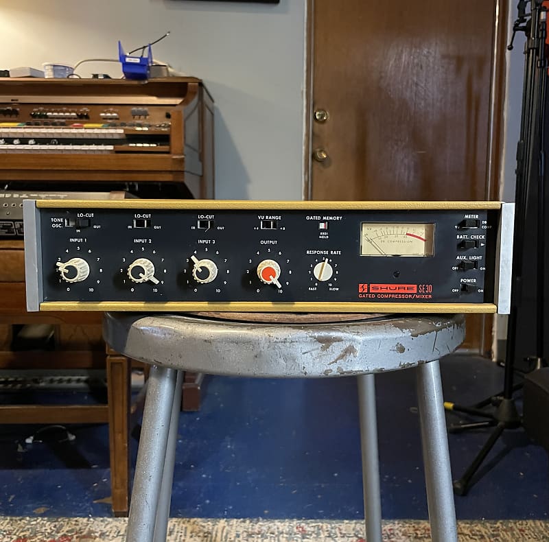 Shure SE-30 Gated Compressor Mixer Level Loc | Reverb Australia