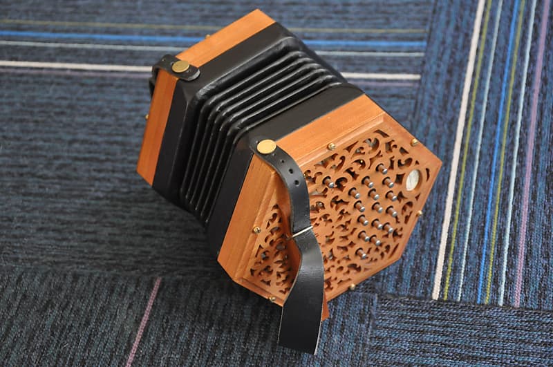 Clover (CG Anglo Concertina) | Reverb