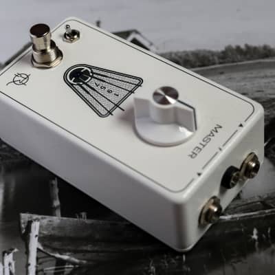 Sputnik Boss with DEMO CE-1 Preamp Frusciante RHCP | Reverb Canada