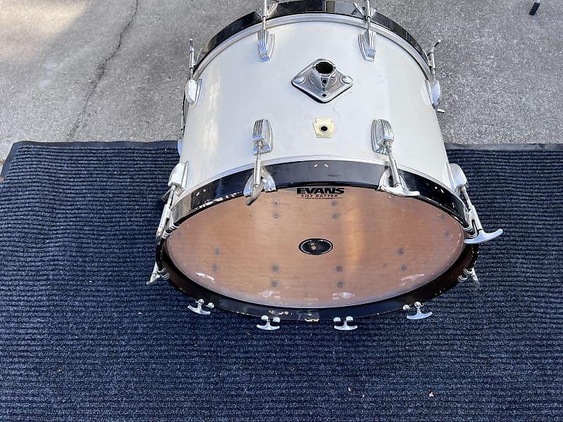 Ludwig Vintage Classic White Cortex or Gloss 22" Bass Drum | Reverb