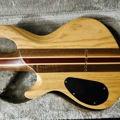 ESP LTD JR-608 Burst | Reverb