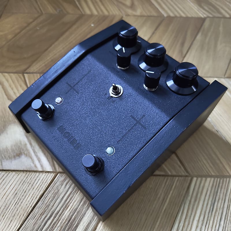 MOIRE Vision, Low Life Pedal 2023 - Black Boost Rat | Reverb