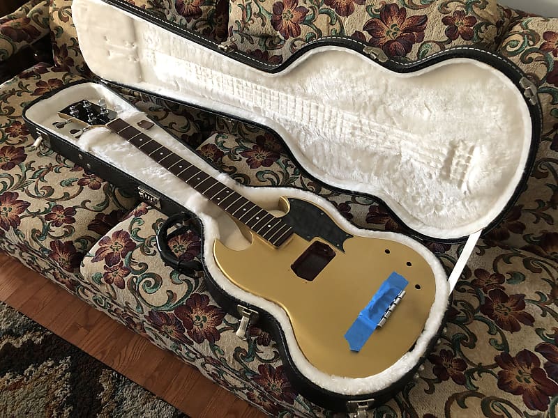 Gibson EB-0 1970 - Gold Top Husk | Reverb UK