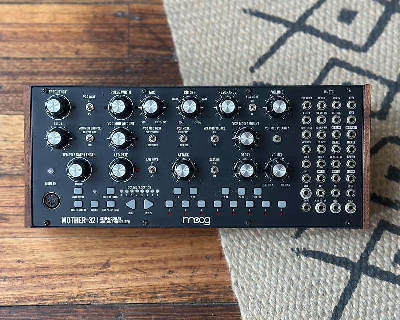 Moog Mother-32 Analog Synthesizer | Reverb