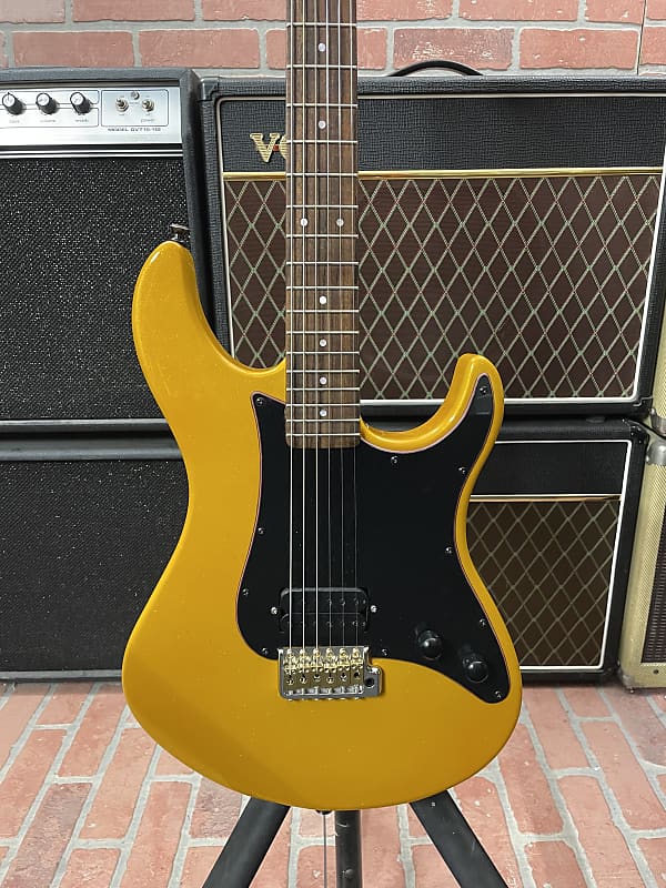 Yamaha Pacifica Custom Gold Metallic | Reverb