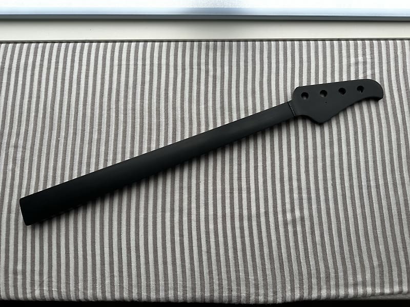 MOSES Graphite Fretless PRECISION BASS neck, P-BASS, 40.5 mm | Reverb