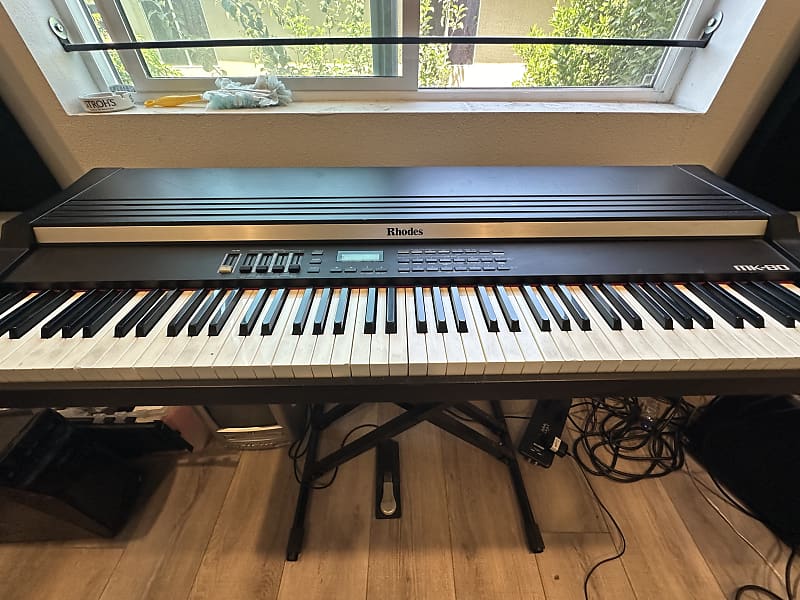Roland Rhodes MK-80 Digital Electric Piano Weighted 88 Keys | Reverb Roland Rhodes MK-80 Digital Electric Piano Weighted 88 Keys | Reverb