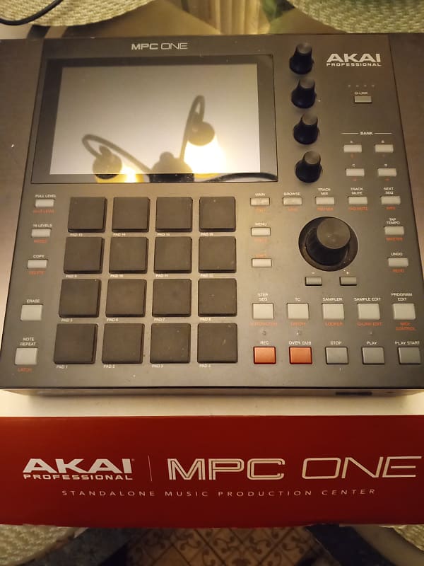 MPC ONE DRUM MACHINE | Reverb